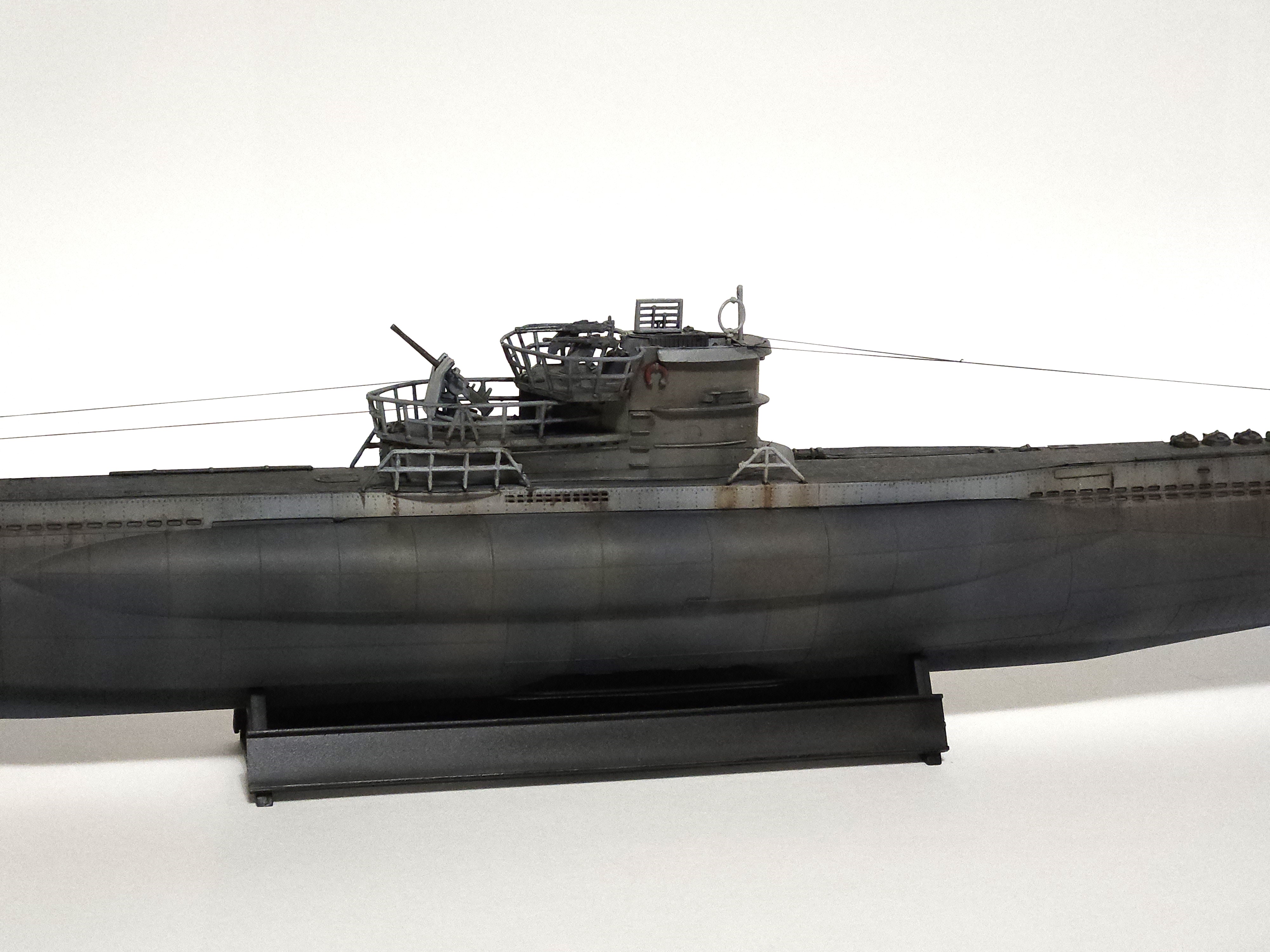Type VIIC Uboat – Burgundy Models